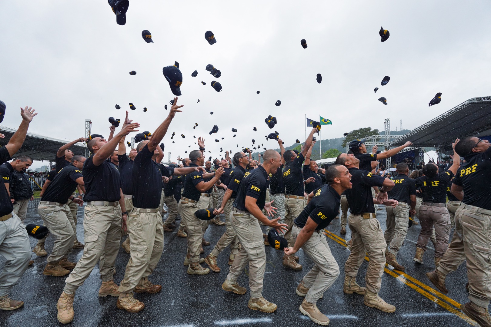 PRF forma novos policiais na UniPRF — Polícia Rodoviária Federal
