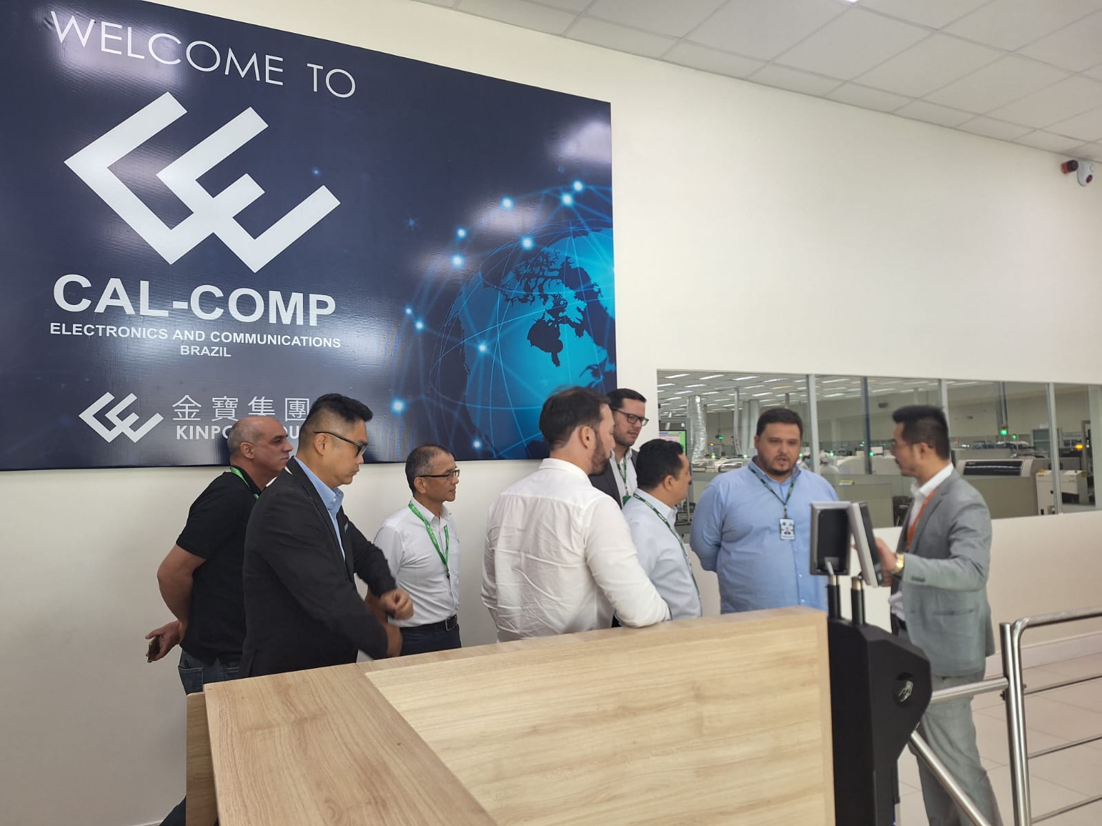 Unidade de semicondutores da Cal-Comp é visitada pela Suframa ...