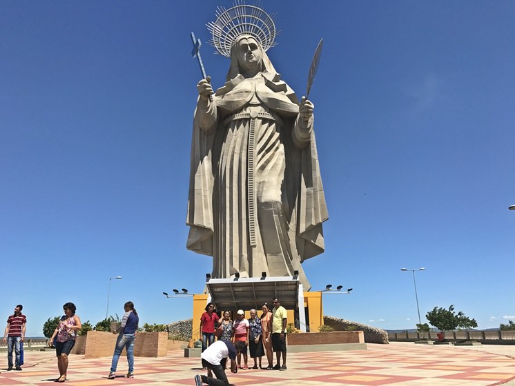 15_05_17_Estatua_Santa_Cruz_GG_1.jpg — Ministério do Turismo